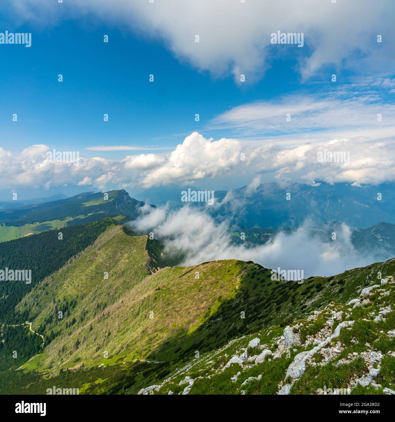 altopiano di asiago mountains - italy - cima mandriolo and cima larici ...