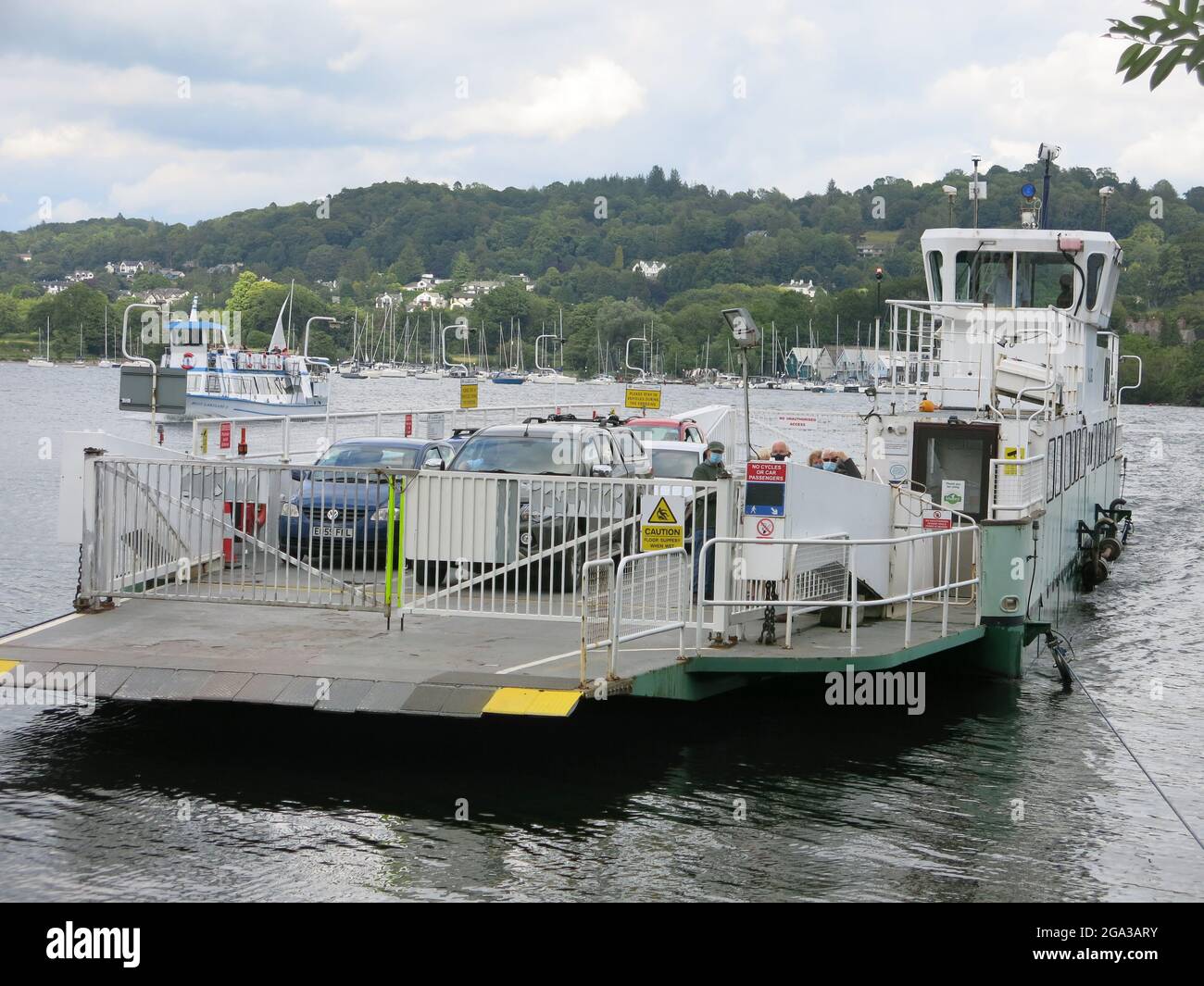 The car ferry "Mallard" crossing over Lake Windermere from Coniston to ...