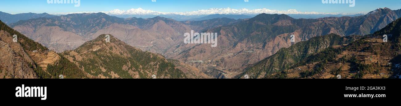 Himalaya, panoramic view of Indian Himalayas mountains, great Himalayan ...