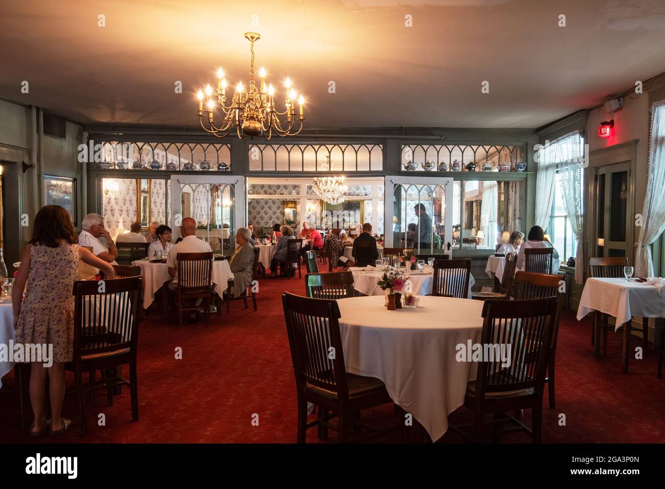Berkshires the red lion inn stockbridge hi-res stock photography and ...