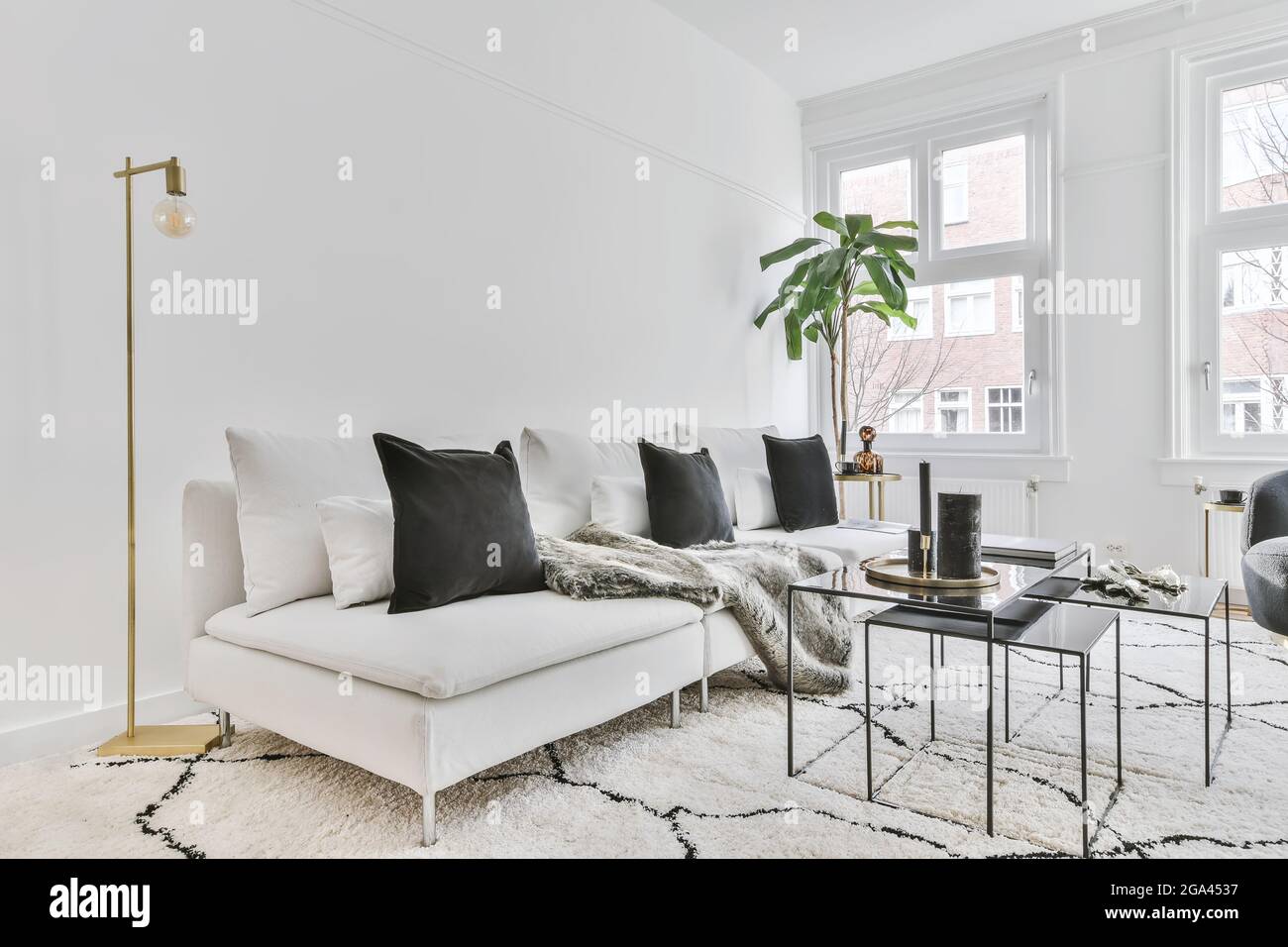 Luxury and beautiful living room interior design Stock Photo - Alamy