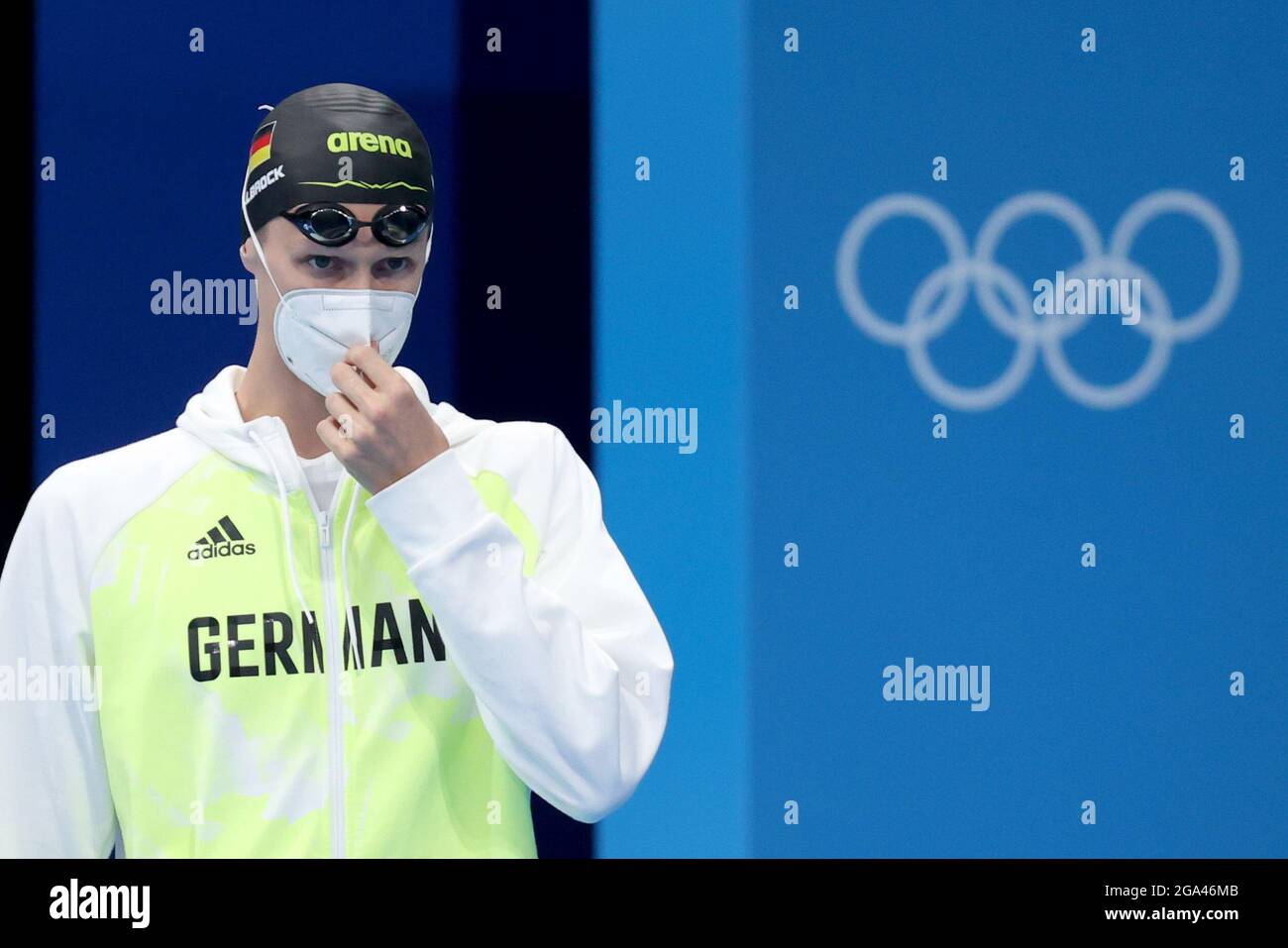 Men 800m freestyle final hi-res stock photography and images - Alamy