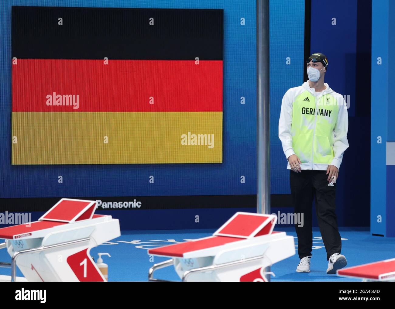 Men 800m freestyle final hi-res stock photography and images - Alamy