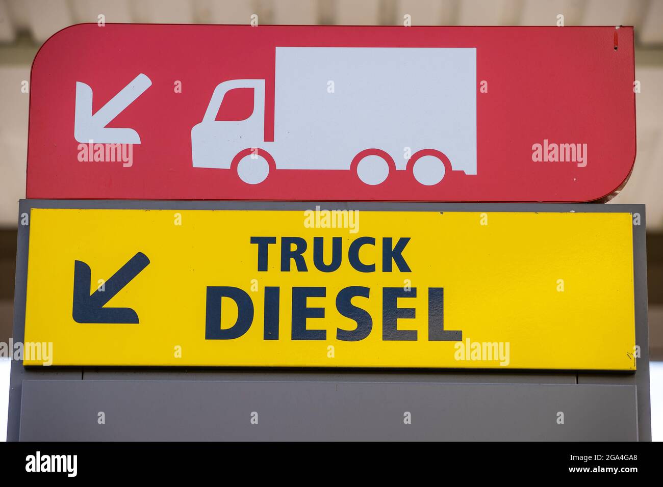 Schwerin, Germany. 27th July, 2021. The sign for the fuel pump for ...
