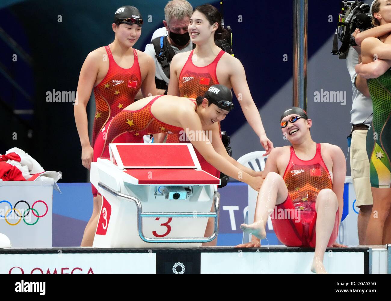 Junxuan Yang, Muhan Tang, Yufei Zhang and Bingjie Lie golden medalist ...