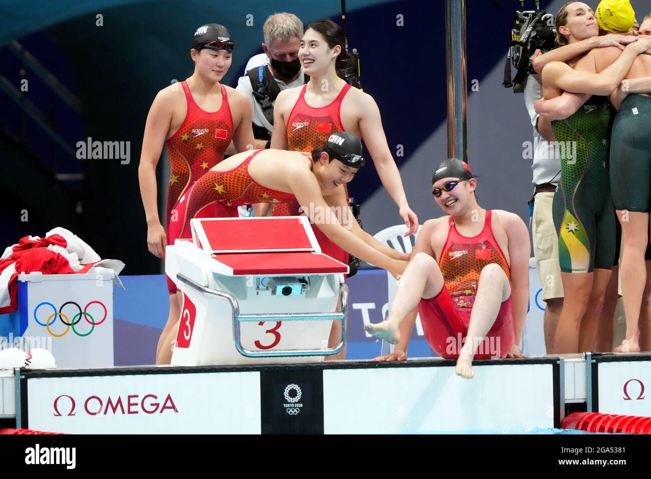 Junxuan Yang, Muhan Tang, Yufei Zhang and Bingjie Lie golden medalist ...