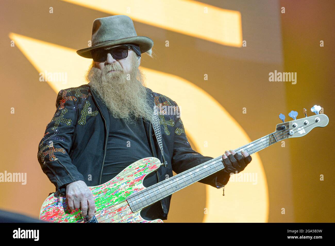 Dusty Hill, bassist of the famous music group ZZ Top, died on Wednesday ...