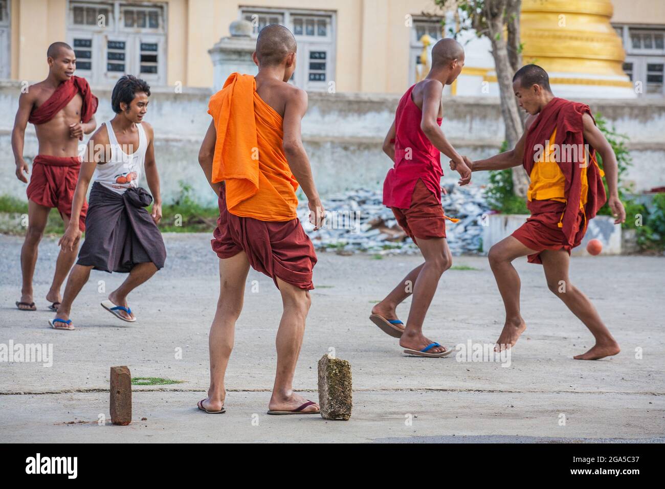 Monks playing soccer hi-res stock photography and images - Alamy