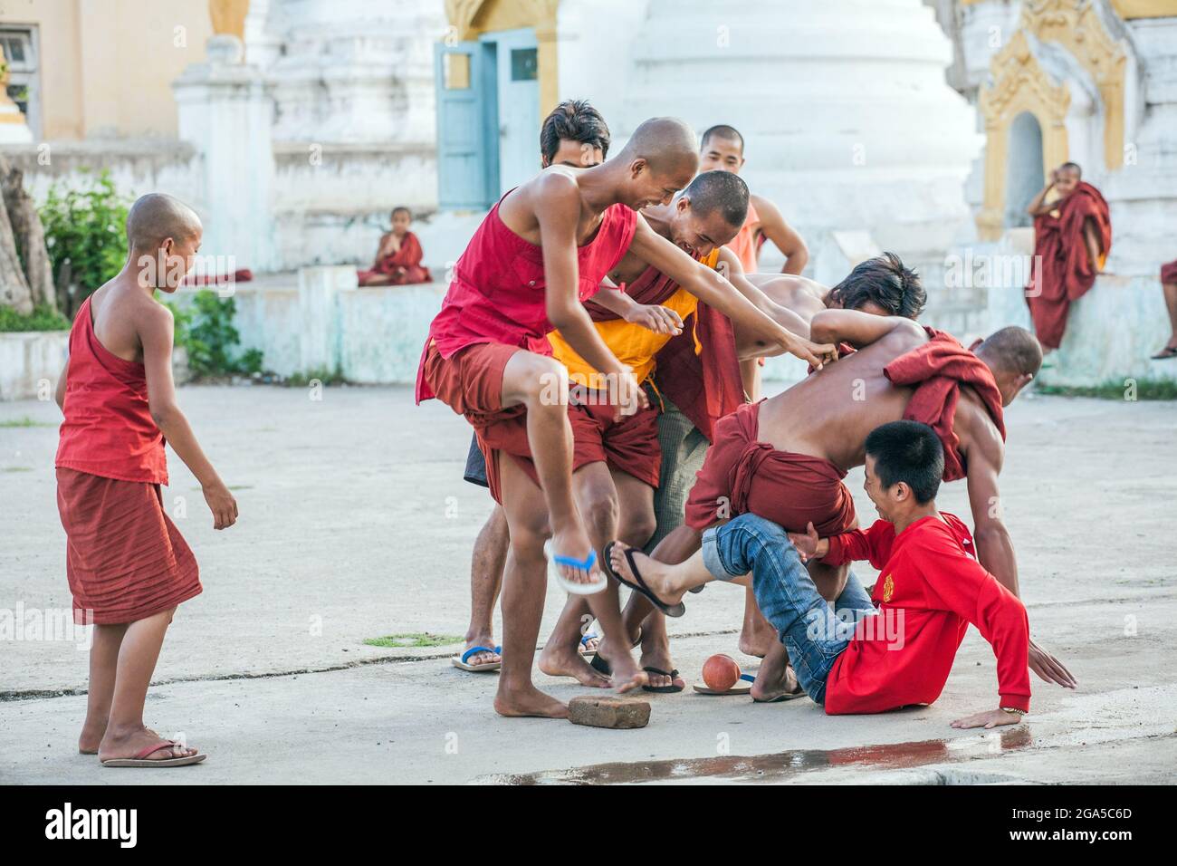Monks playing soccer hi-res stock photography and images - Alamy