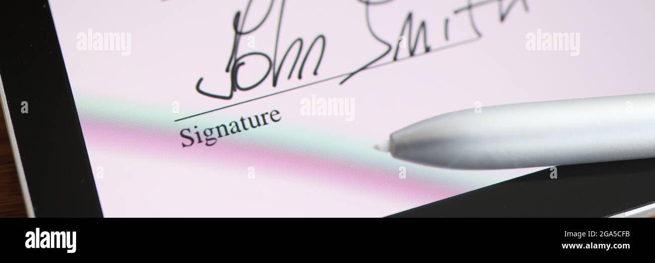Digital signature touch screen hi-res stock photography and images - Alamy