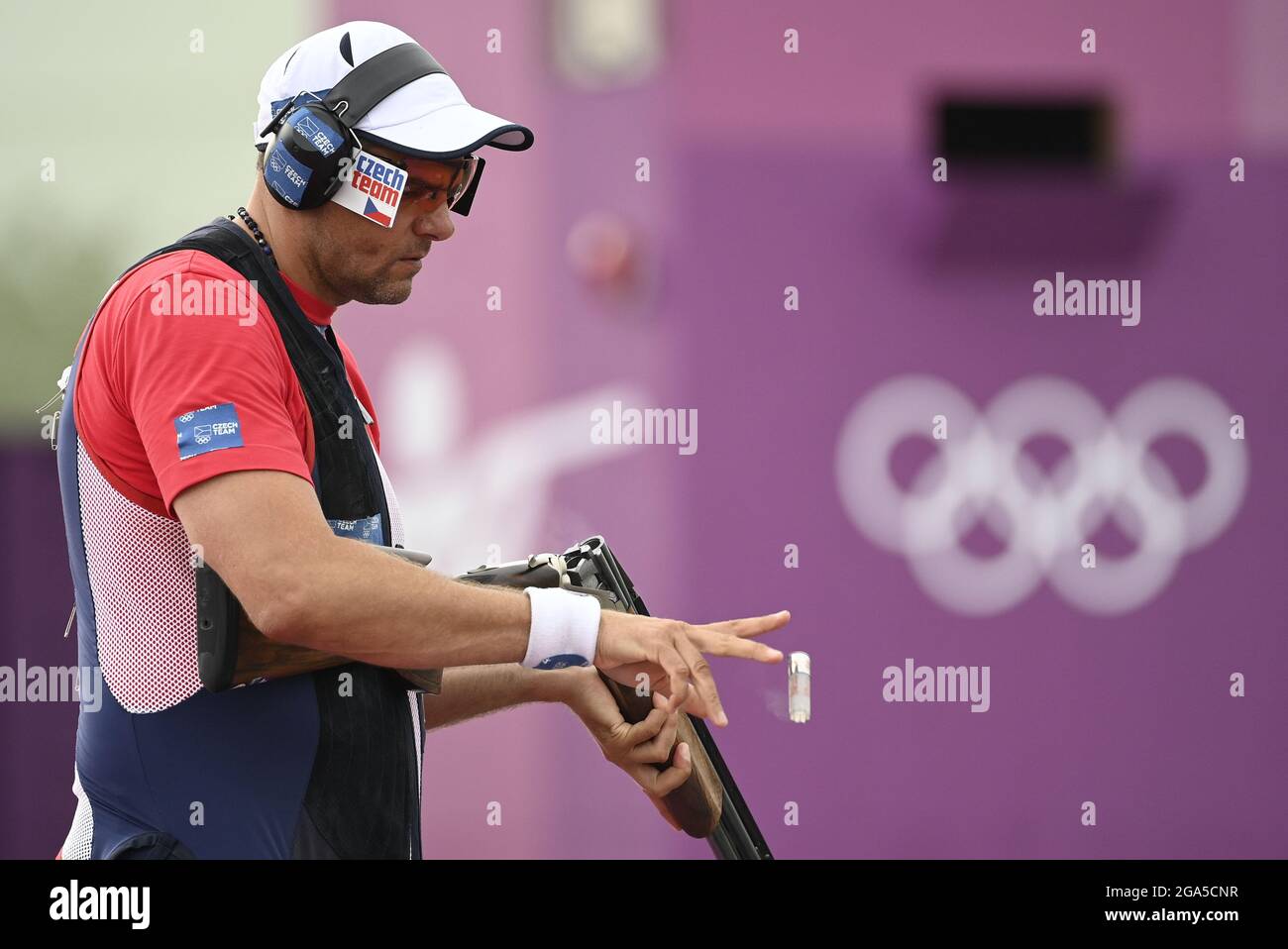 Olympic trap shooter hi-res stock photography and images - Alamy