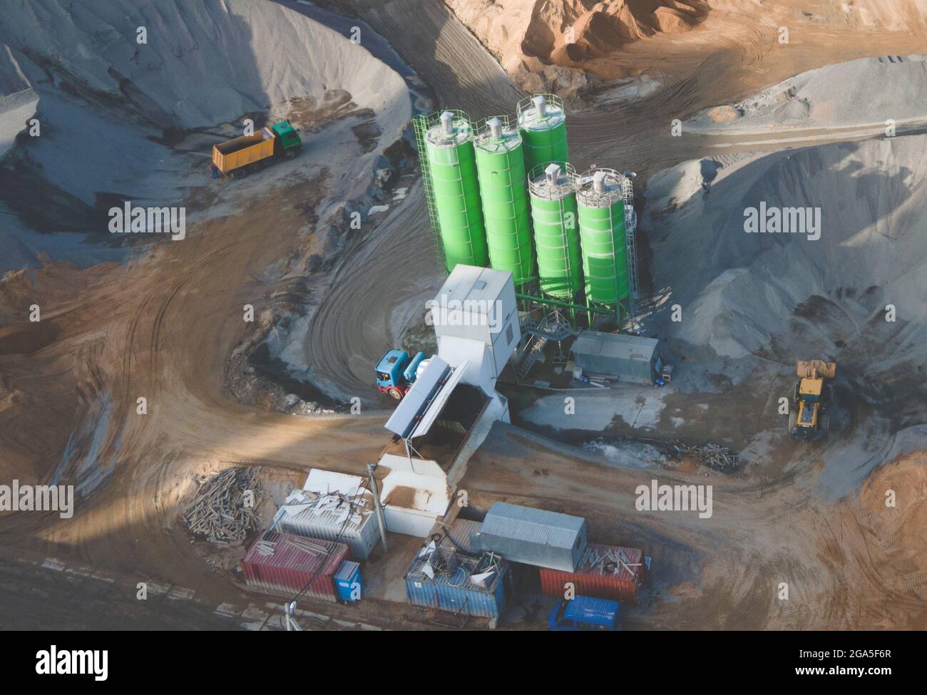 Ready mix concrete batching plant. Producing сoncrete and portland ...