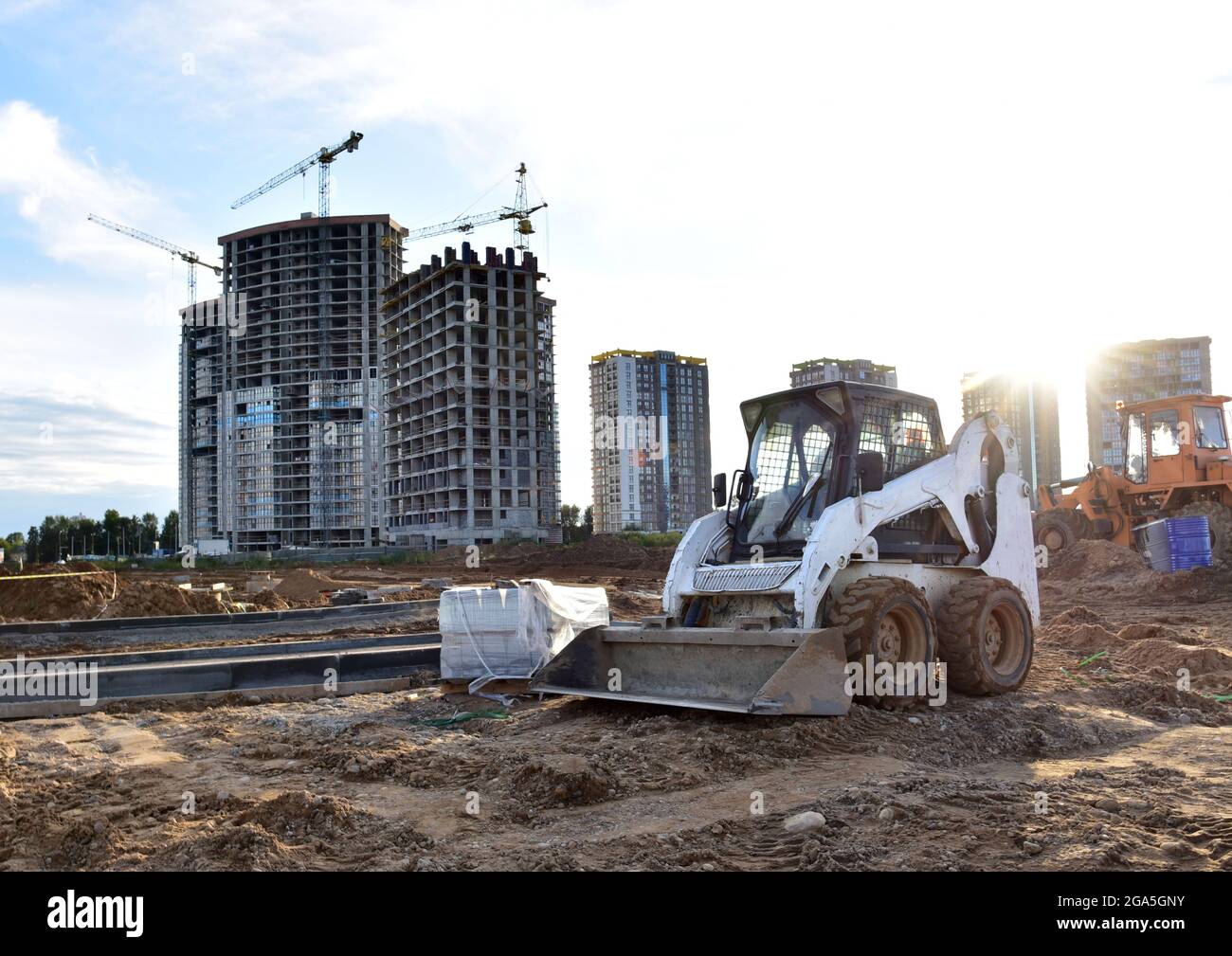 Road works tractor with front loader hi-res stock photography and ...