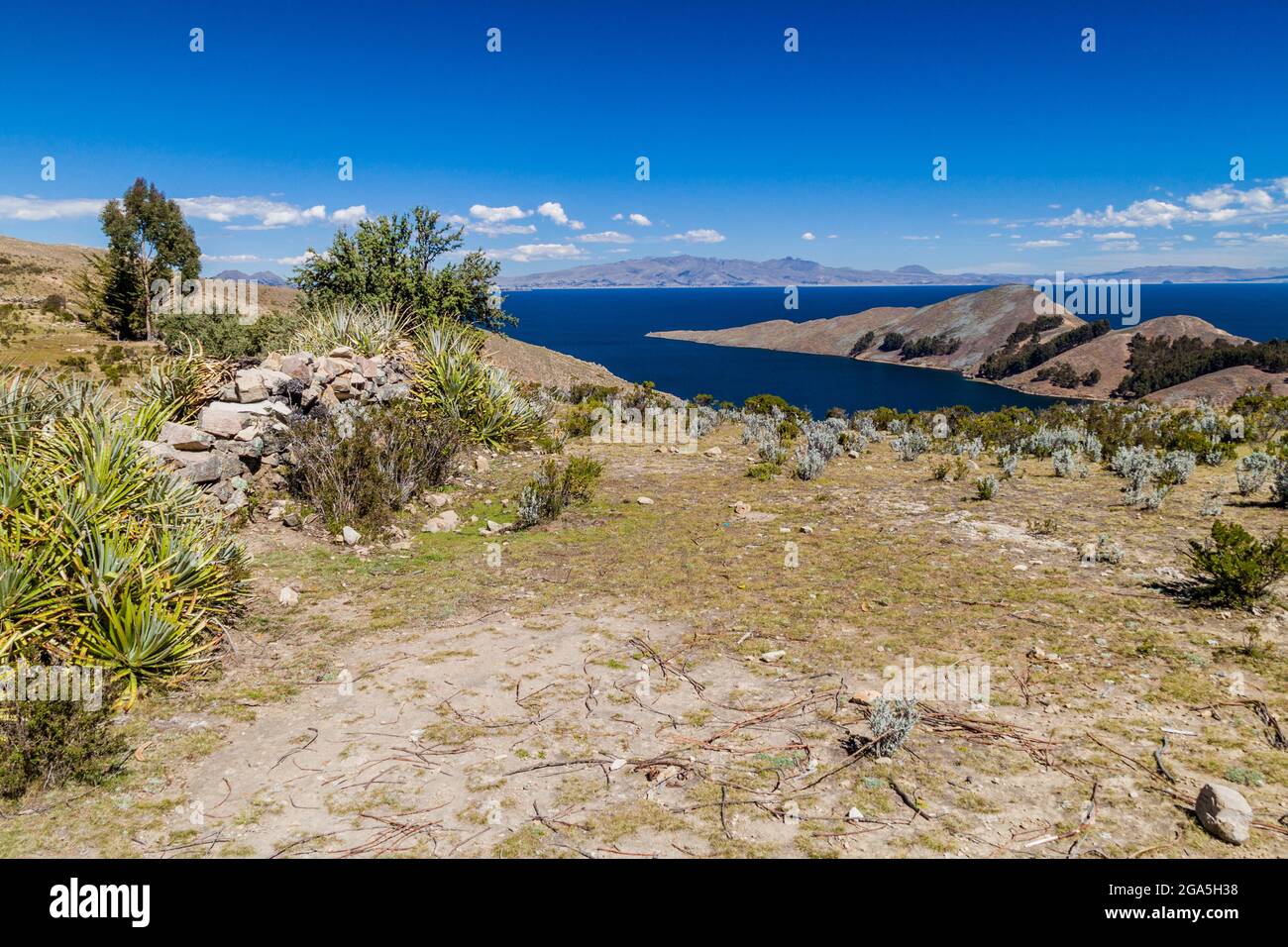 Isla del Sol (Island of the Sun) in Titicaca lake, Bolivia Stock Photo ...