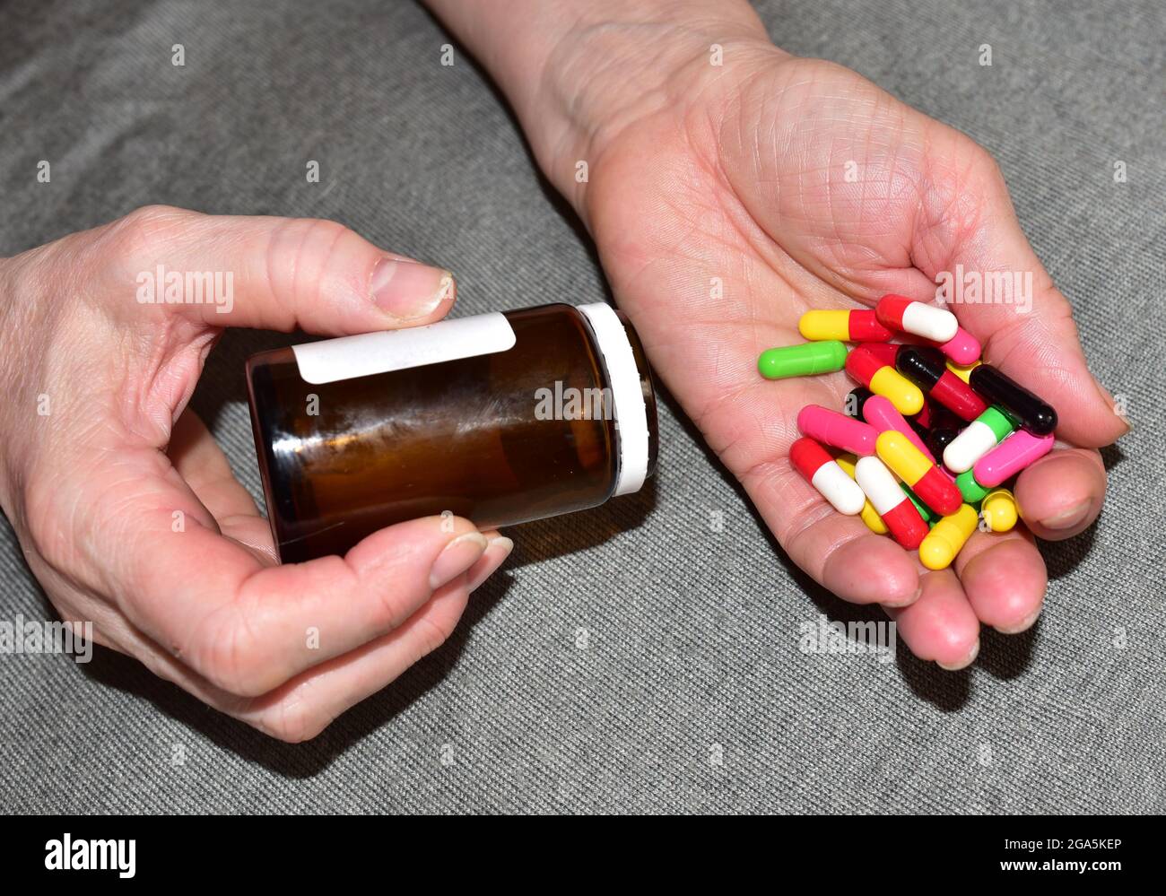 Female viagra tablets hi-res stock photography and images - Alamy