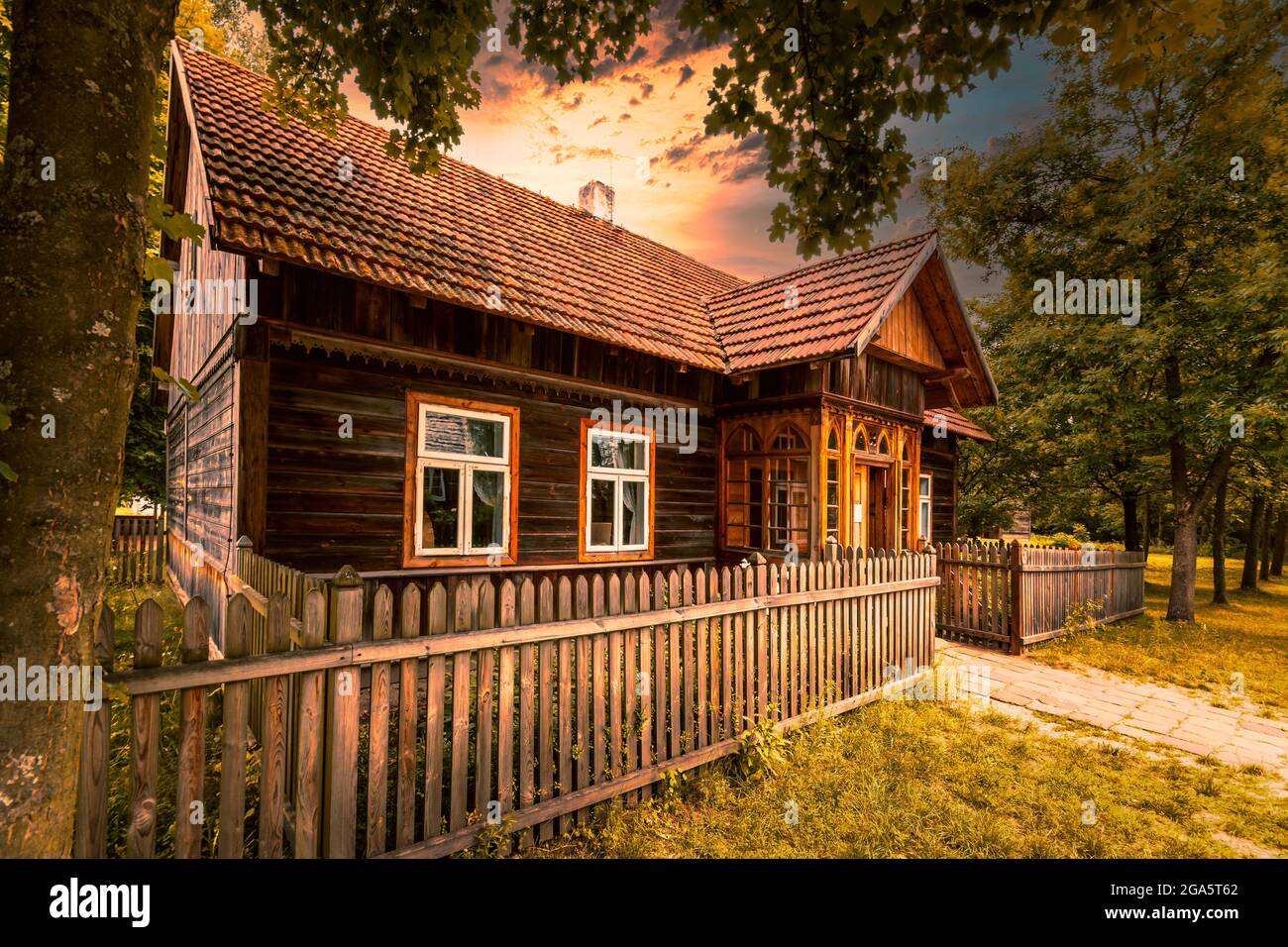 Old wooden buildings in the Polish countryside Stock Photo - Alamy