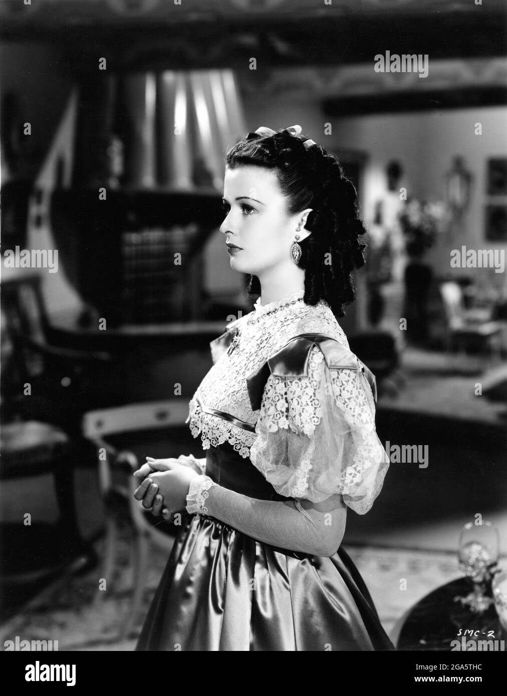 Joan bennett 1940 hi-res stock photography and images - Alamy