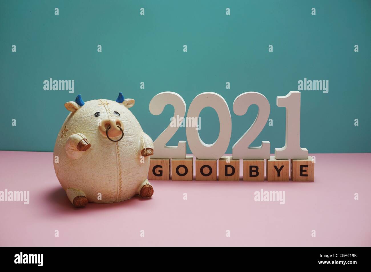 Goodbye 2021 party hi-res stock photography and images - Alamy