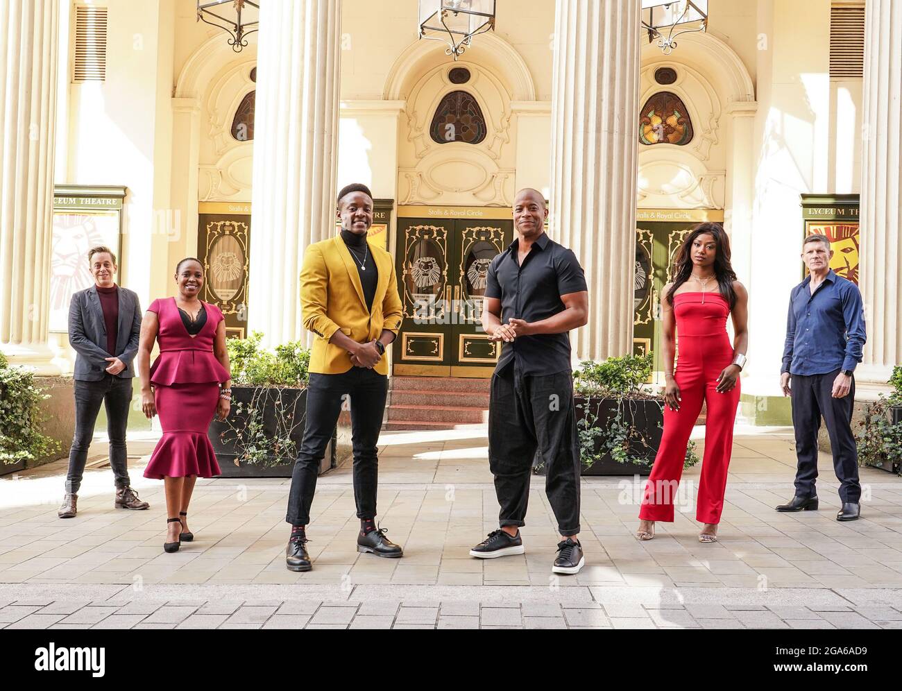 Zazu lion king hi-res stock photography and images - Alamy