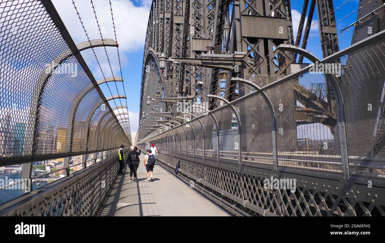Sydney harbour bridge from a distance hi-res stock photography and ...