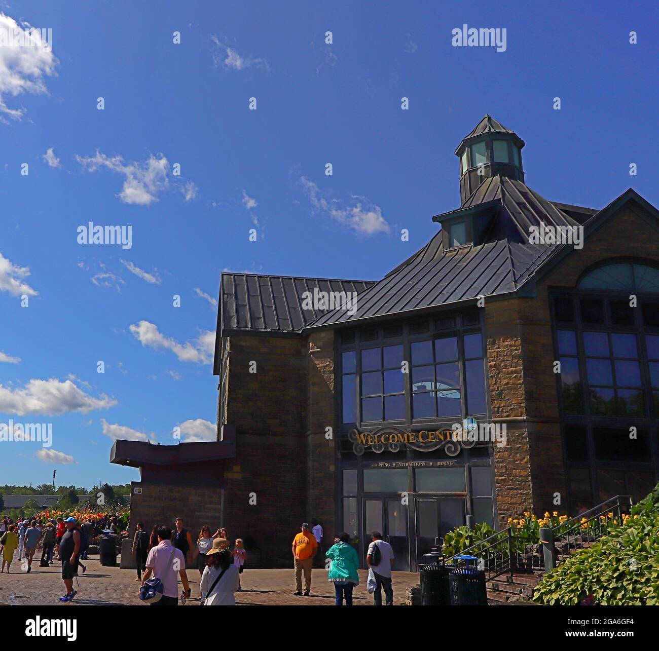 Welcome to niagara falls hi-res stock photography and images - Alamy