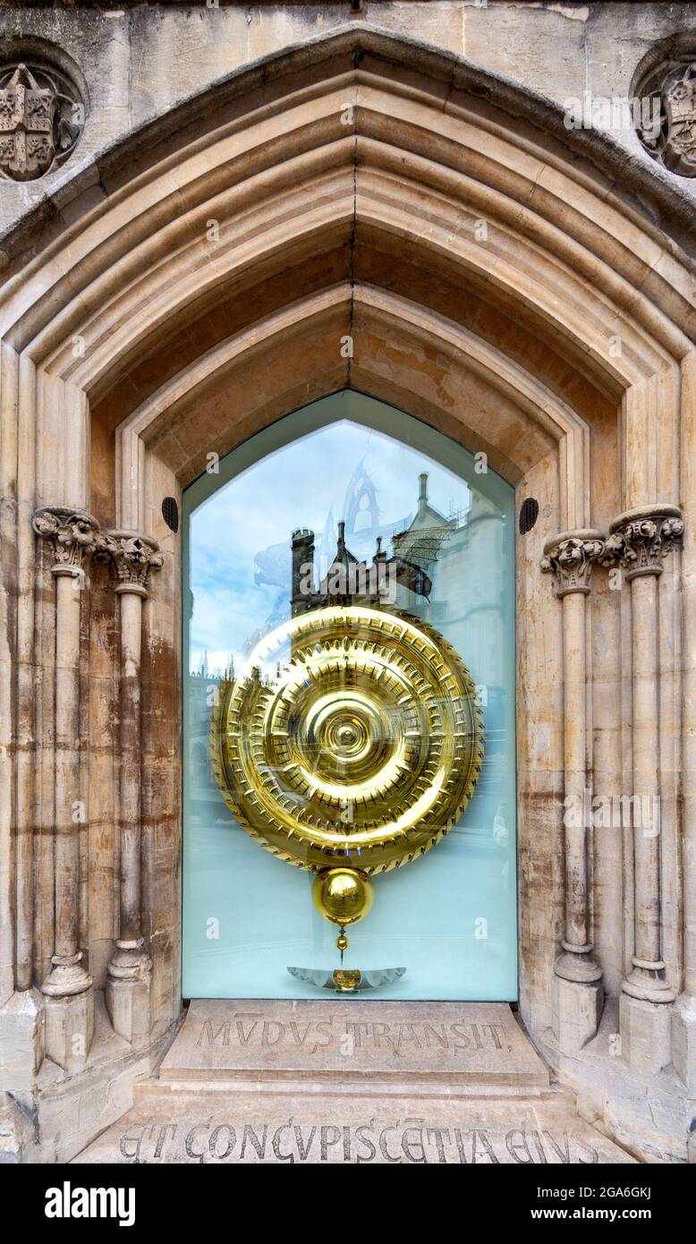 CAMBRIDGE ENGLAND TRUMPINGTON STREET THE CORPUS CLOCK Stock Photo - Alamy