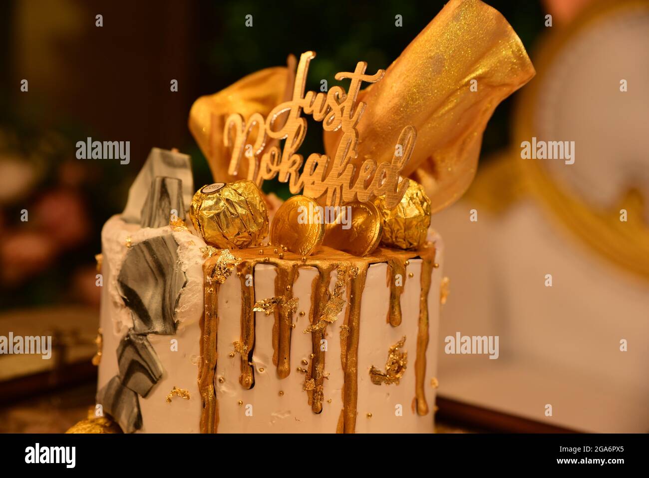 Colorful roka cake with sprinkles Stock Photo - Alamy