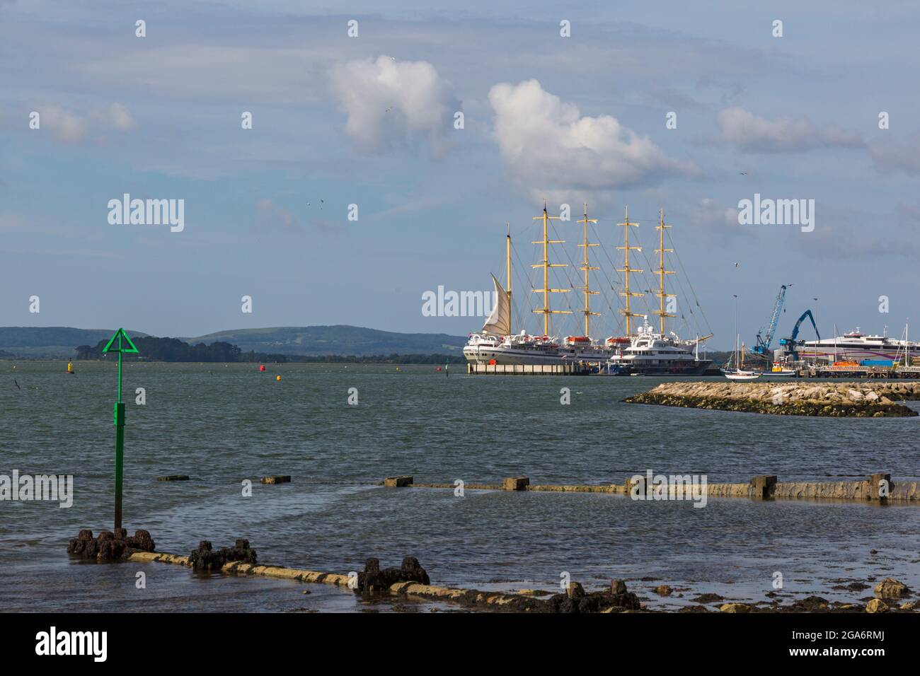 Poole, Dorset, UK. 29th July, 2021. Golden Horizon luxury cruise ship ...