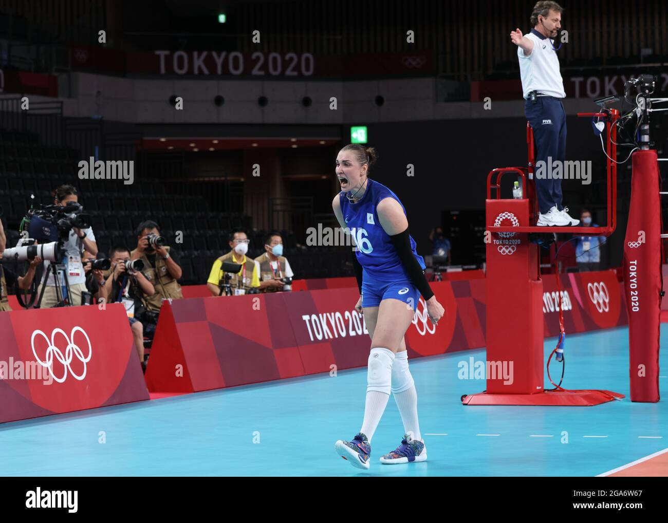 Tokyo, Japan. 29th July, 2021. Irina Voronkova (front) of ROC ...