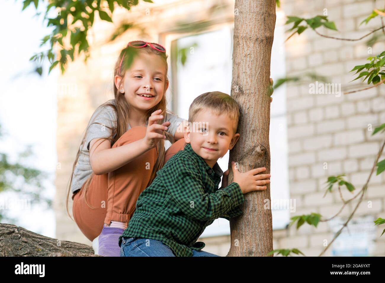 Older Brother And Younger Sister Relationships