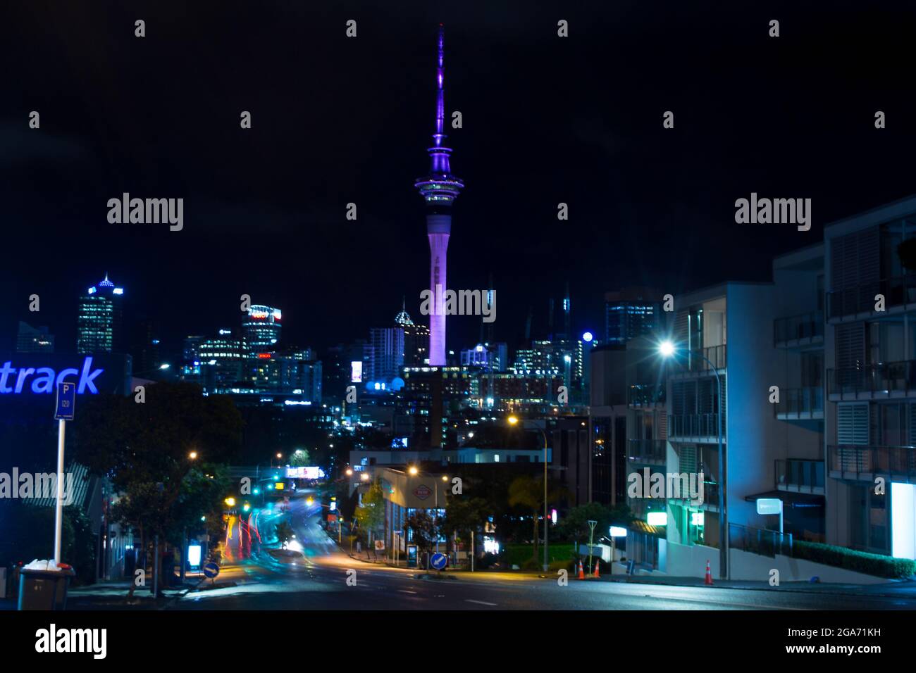 Night view of the skyline of Auckland, New Zealand, including the Sky ...