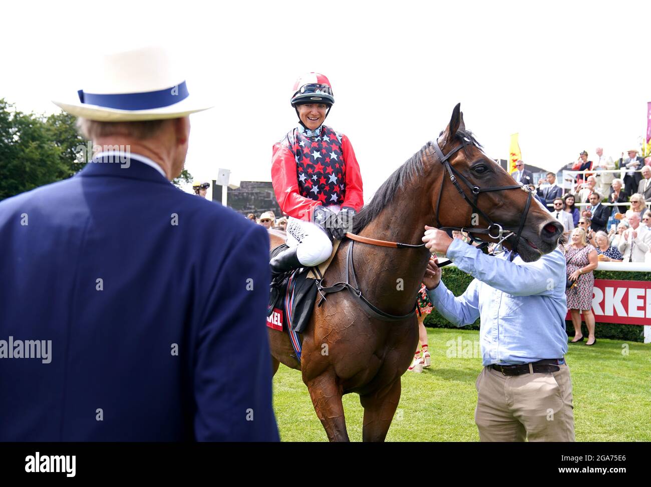 Win magnolia cup hi-res stock photography and images - Alamy