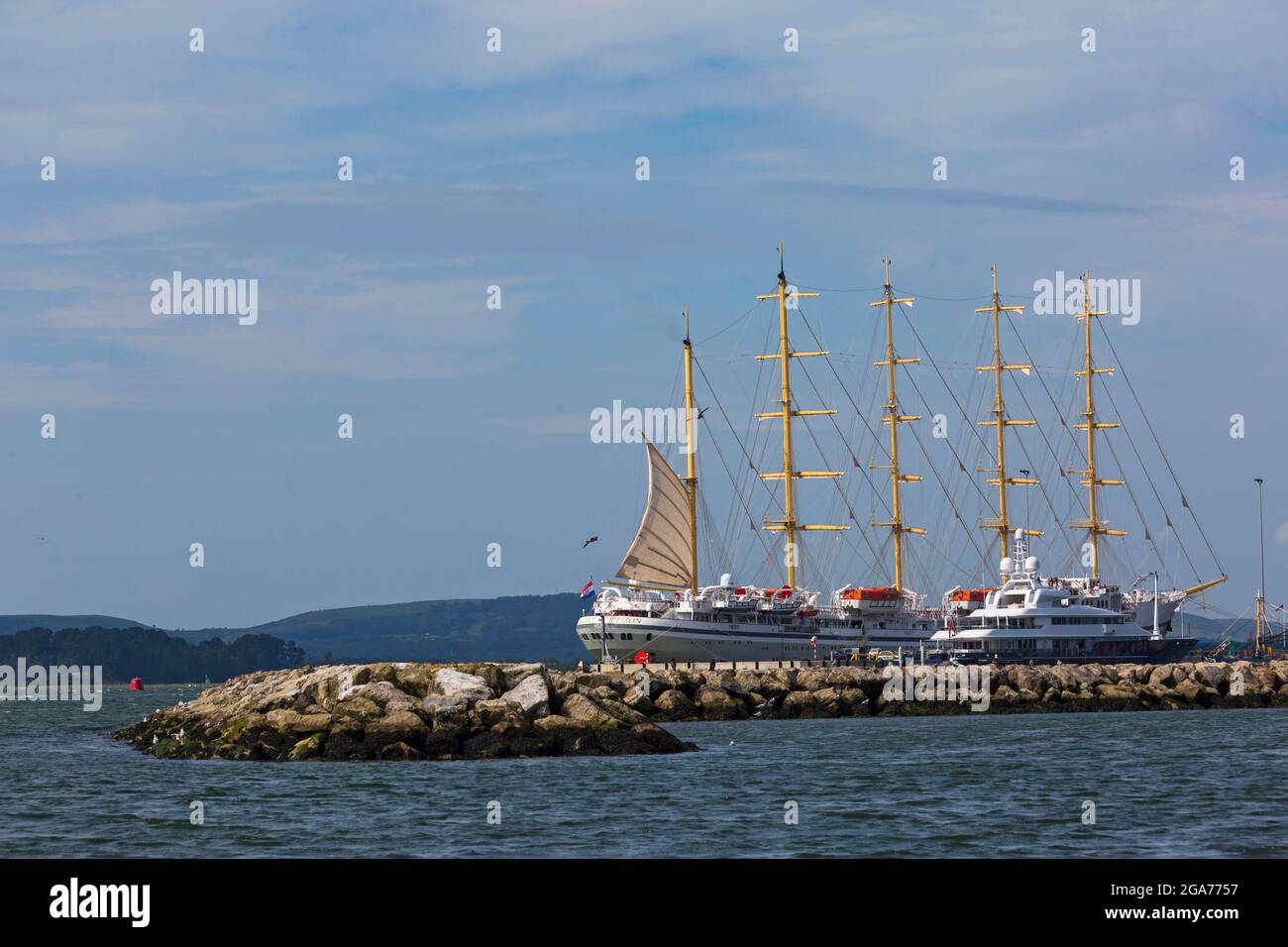Poole, Dorset, UK. 29th July, 2021. Golden Horizon luxury cruise ship ...