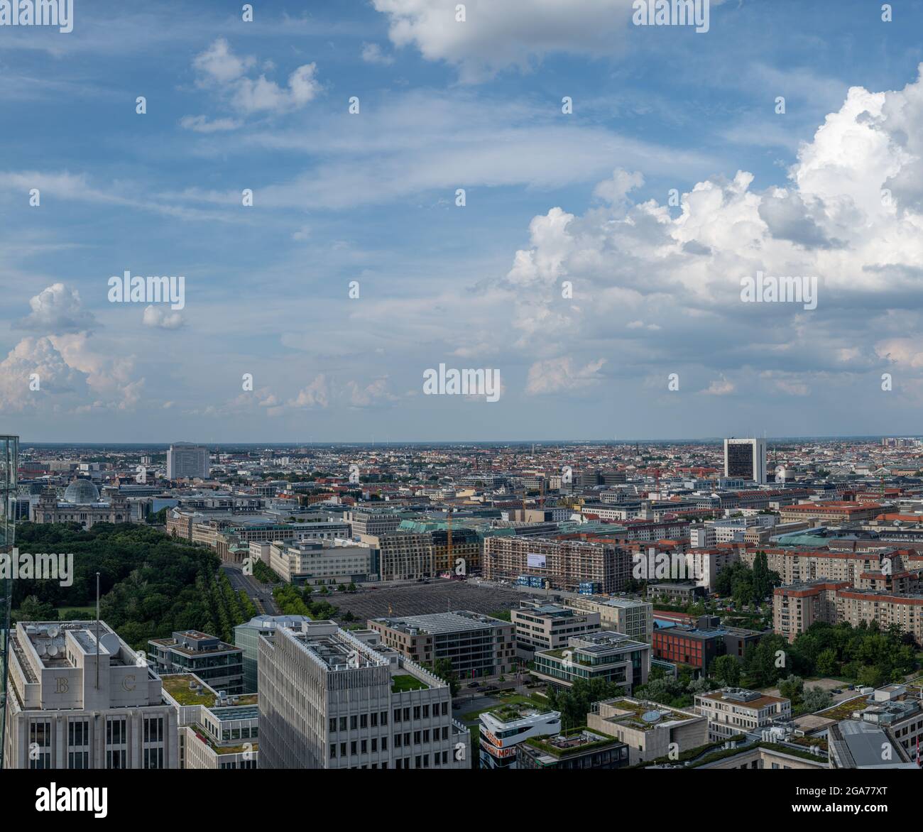 Large panorama photos of the city of Berlin in nature and high up in ...