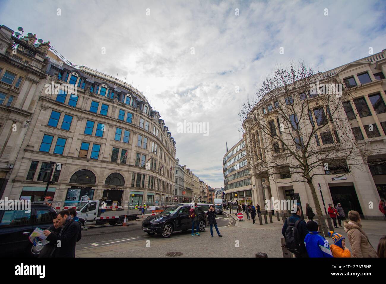 Ludgate hill in london hi-res stock photography and images - Alamy