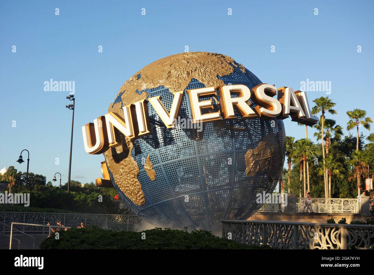 Rotating globe hi-res stock photography and images - Alamy