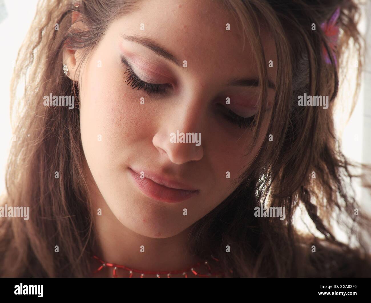 portrait thoughtful young woman face expression Stock Photo - Alamy portrait thoughtful young woman face expression Stock Photo - Alamy