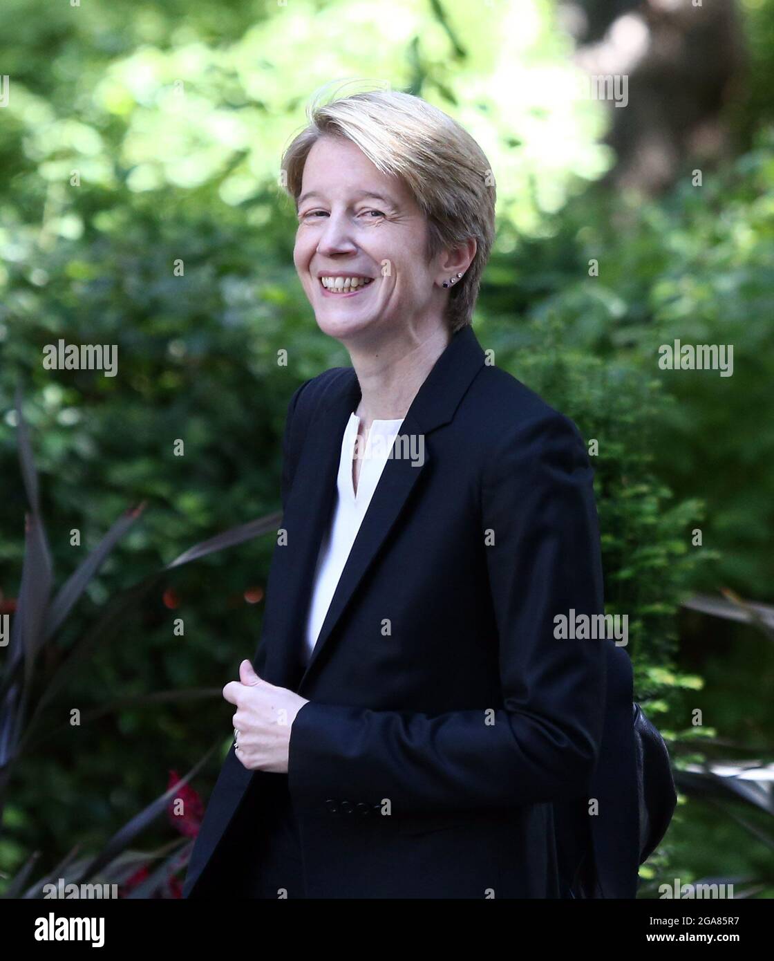 Amanda pritchard nhs hi-res stock photography and images - Alamy