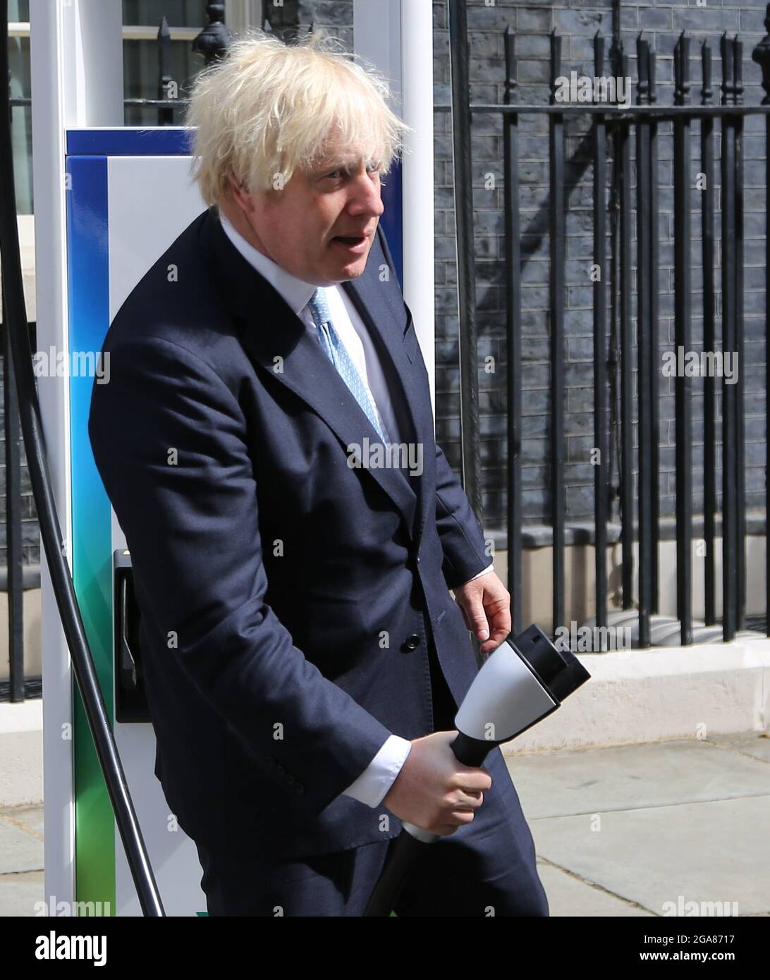 Boris johnson zip wire hi-res stock photography and images - Alamy
