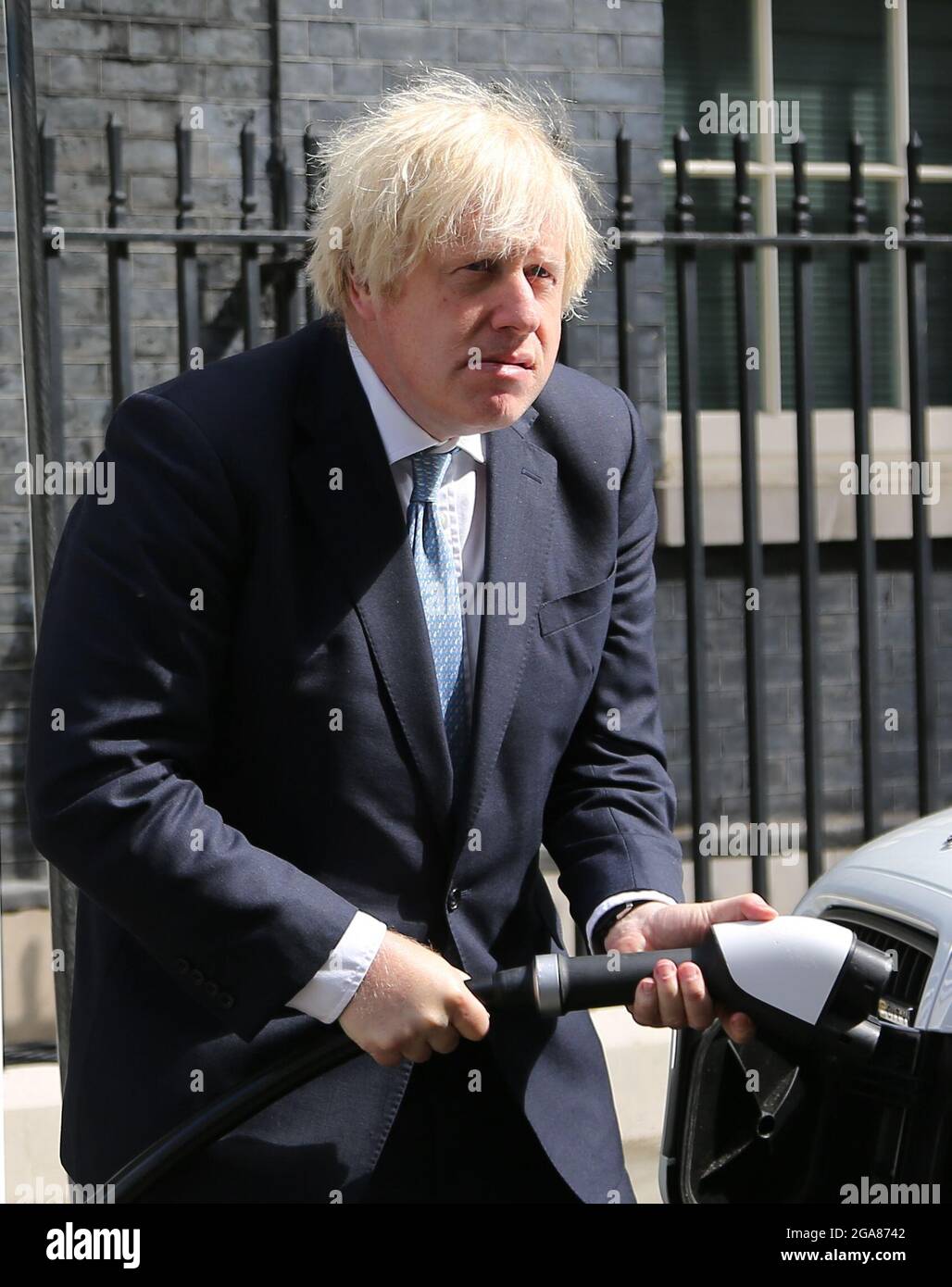Boris johnson zip wire hi-res stock photography and images - Alamy