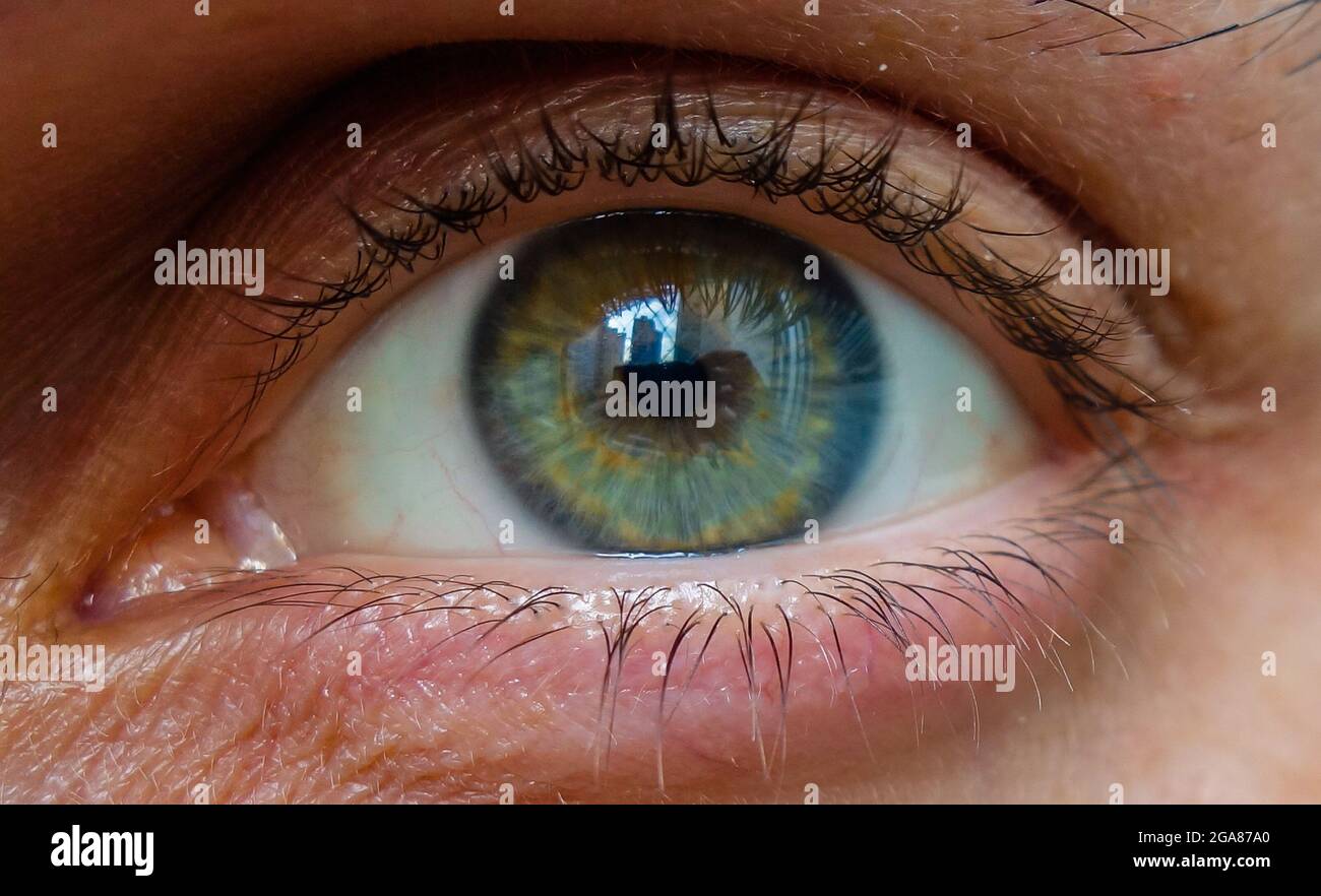 Male man left eye hi-res stock photography and images - Alamy