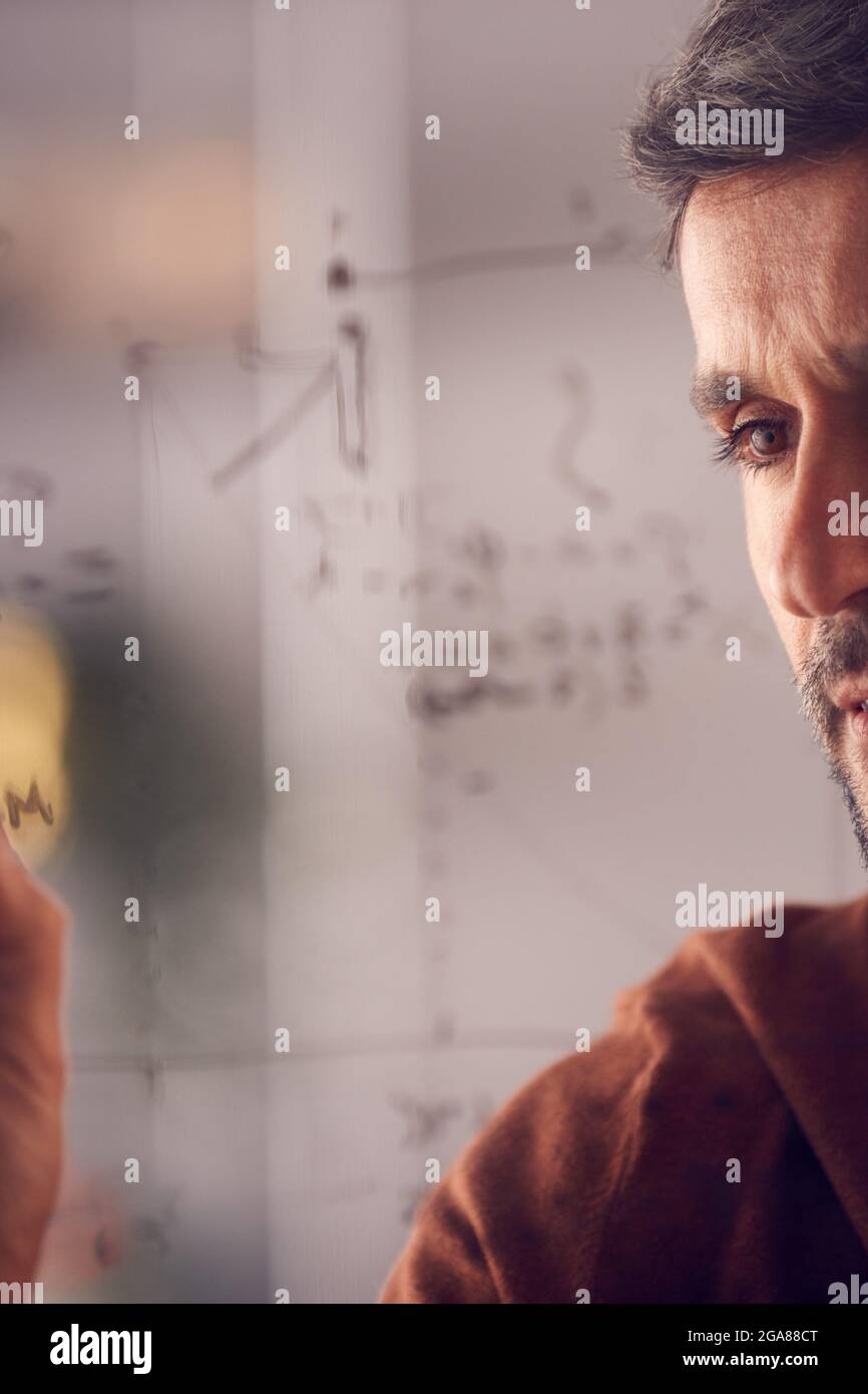 Close Up Of Businessman Or Mathematician Drawing Graph Calculation On ...