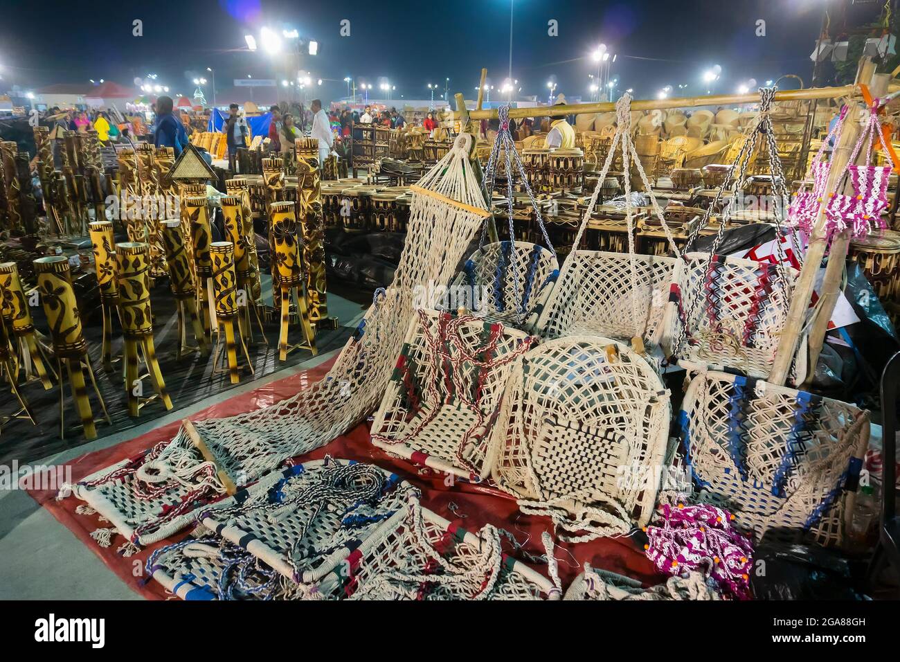 Jute swinging cots hi-res stock photography and images - Alamy