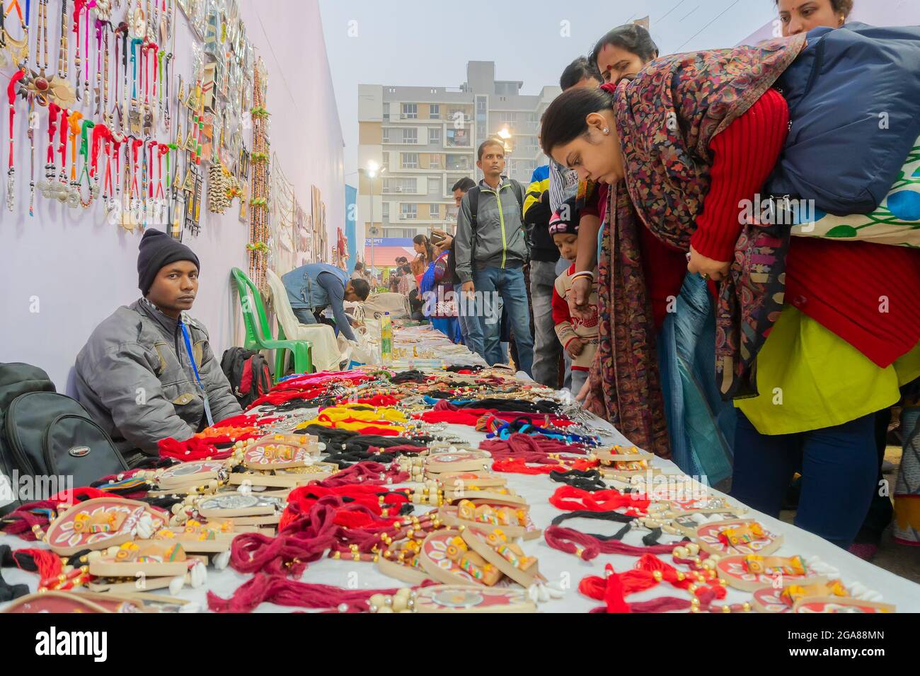 Indian handicrafts hi-res stock photography and images - Alamy