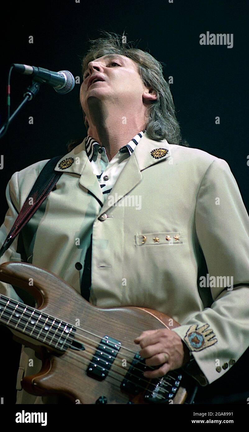 Washington DC. USA, July 4, 1990 Paul McCartney performs at the Fourth ...