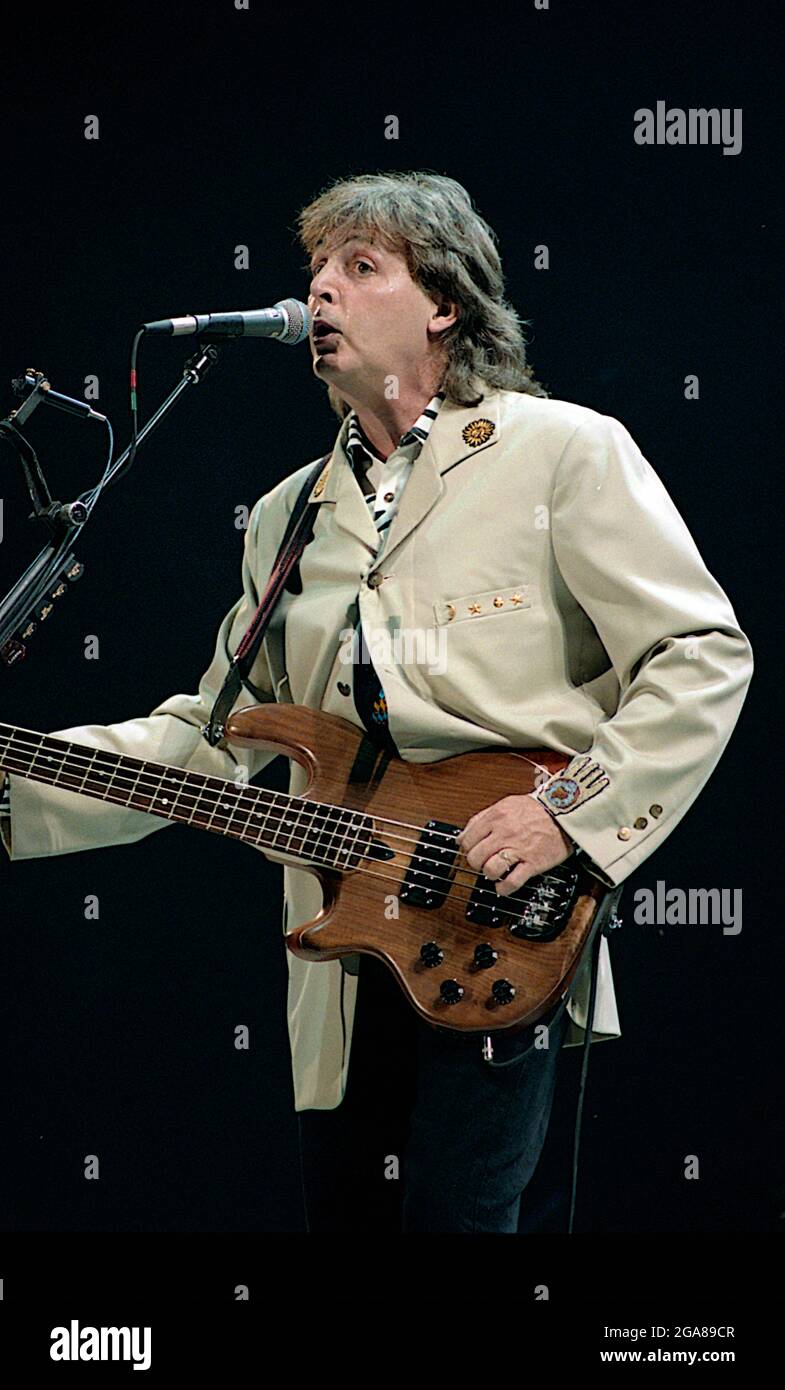 Washington DC. USA, July 4, 1990 Paul McCartney performs at the Fourth ...