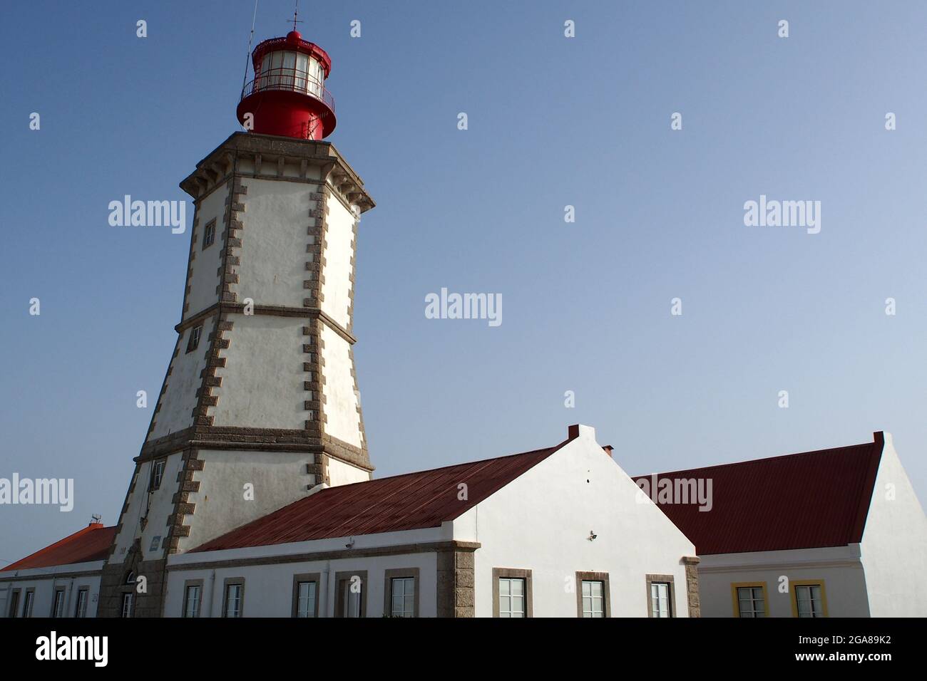 Cape Espichel Lighthouse, built in 1790, Cabo Espichel, Portugal Stock Photo - Alamy