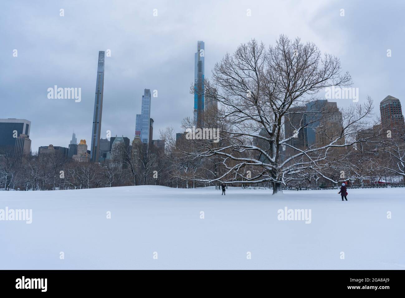 Major winter snowstorm hits New York City during the Pandemic of COVID ...