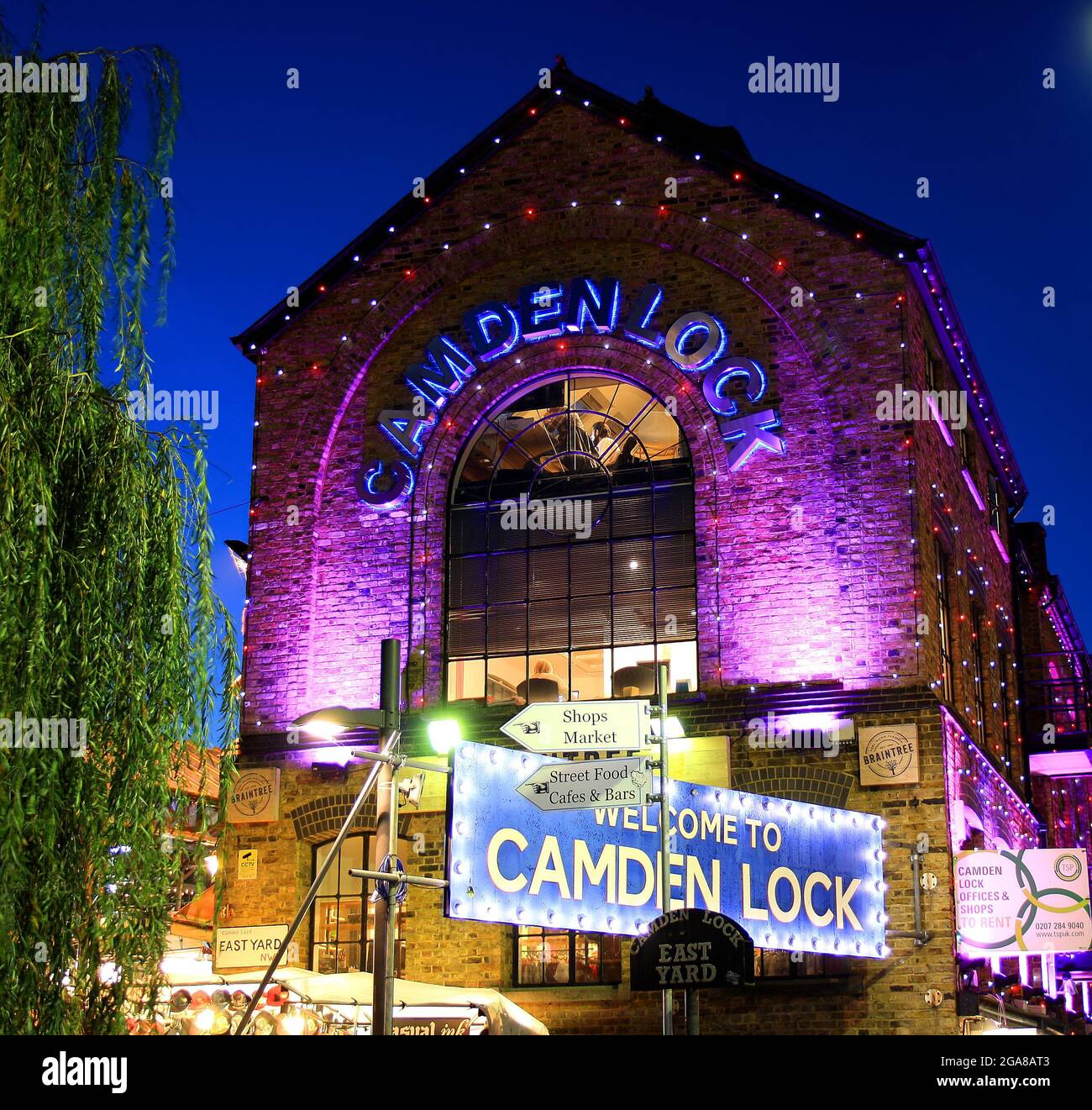 The entrance to the famous Camden Lock Market in London's Camden Town ...
