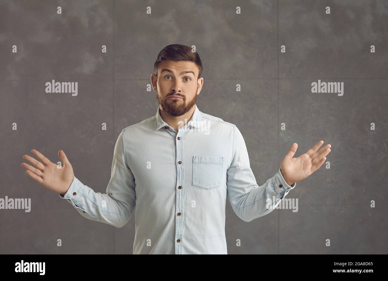 Shrug shoulders hi-res stock photography and images - Alamy